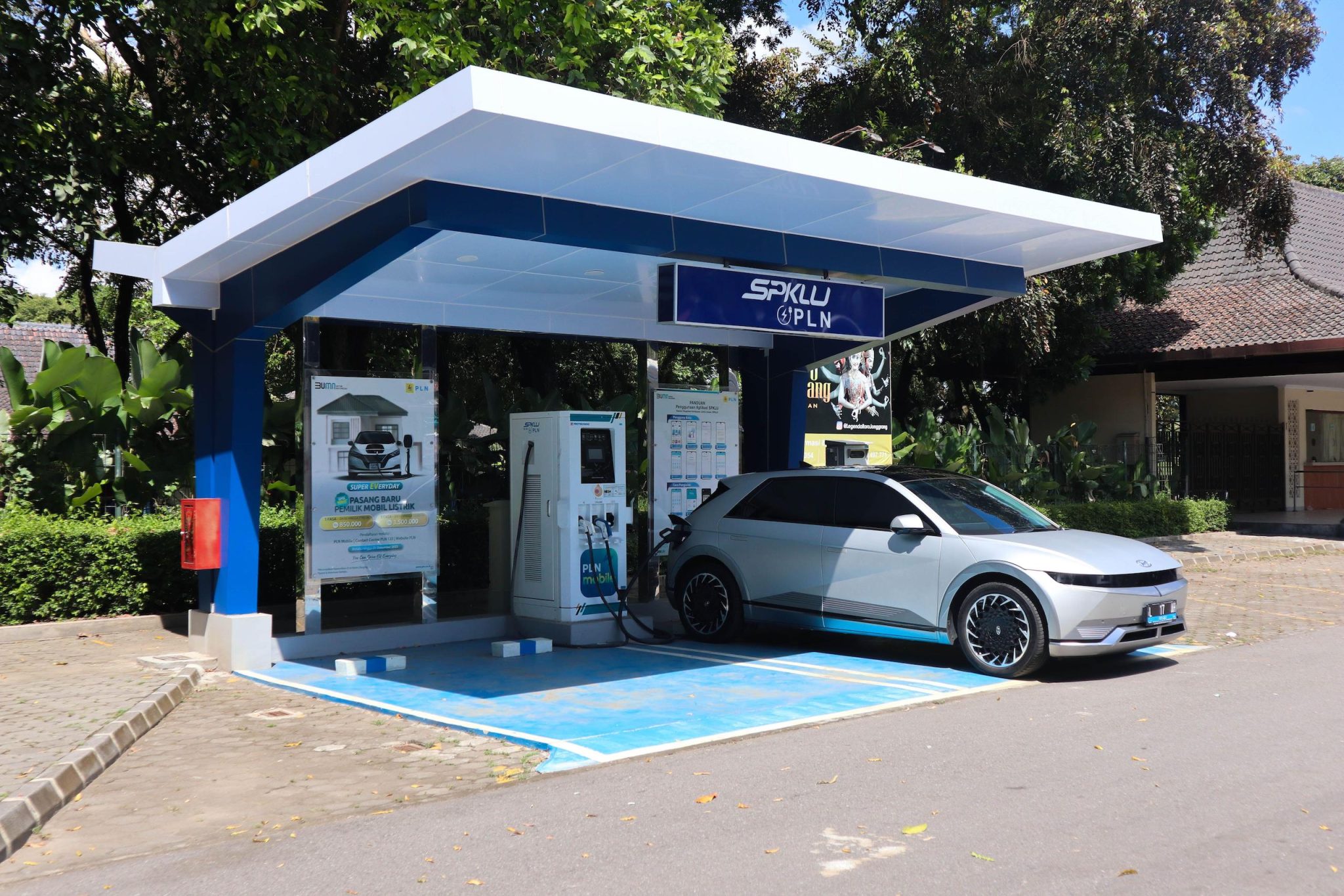 Electric Car Charging Station Signs : Maximize Awareness and Efficiency - Electric Car Wiki